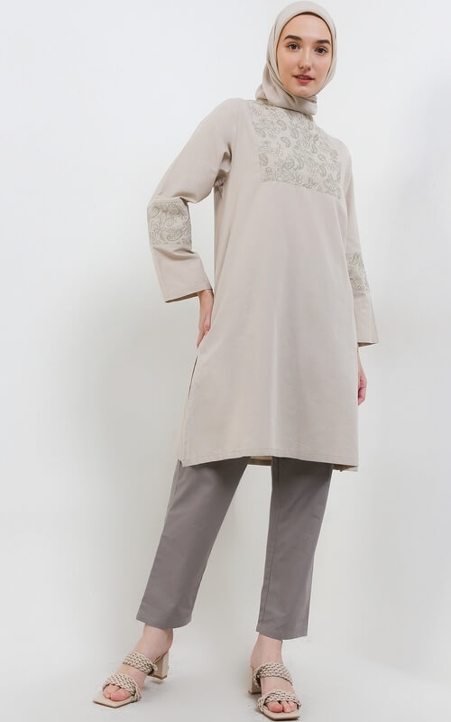 Ide Mix and Match Warna Beige Wanita Hijab Kekinian – HIJUP Magazine