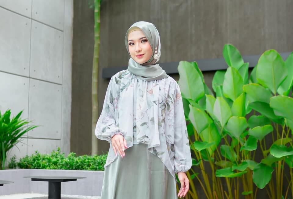 6 Inspirasi Outfit Pesta dengan Dress Hijau Hijab – HIJUP Magazine